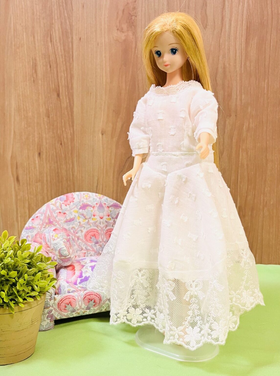 袖ありフレアワンピースを作る方法：ジェニー27cm・40cm・MDDドール服 | リンデリン