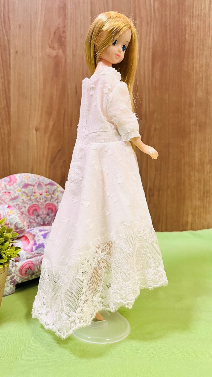 袖ありフレアワンピースを作る方法：ジェニー27cm・40cm・MDDドール服 | リンデリン
