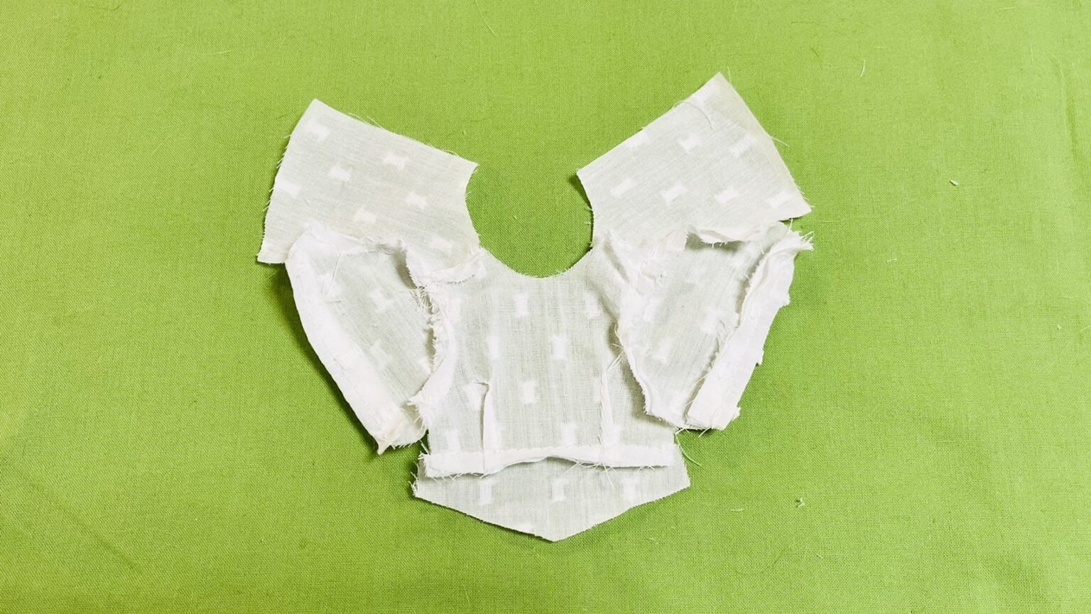 袖ありフレアワンピースを作る方法：ジェニー27cm・40cm・MDDドール服 | リンデリン