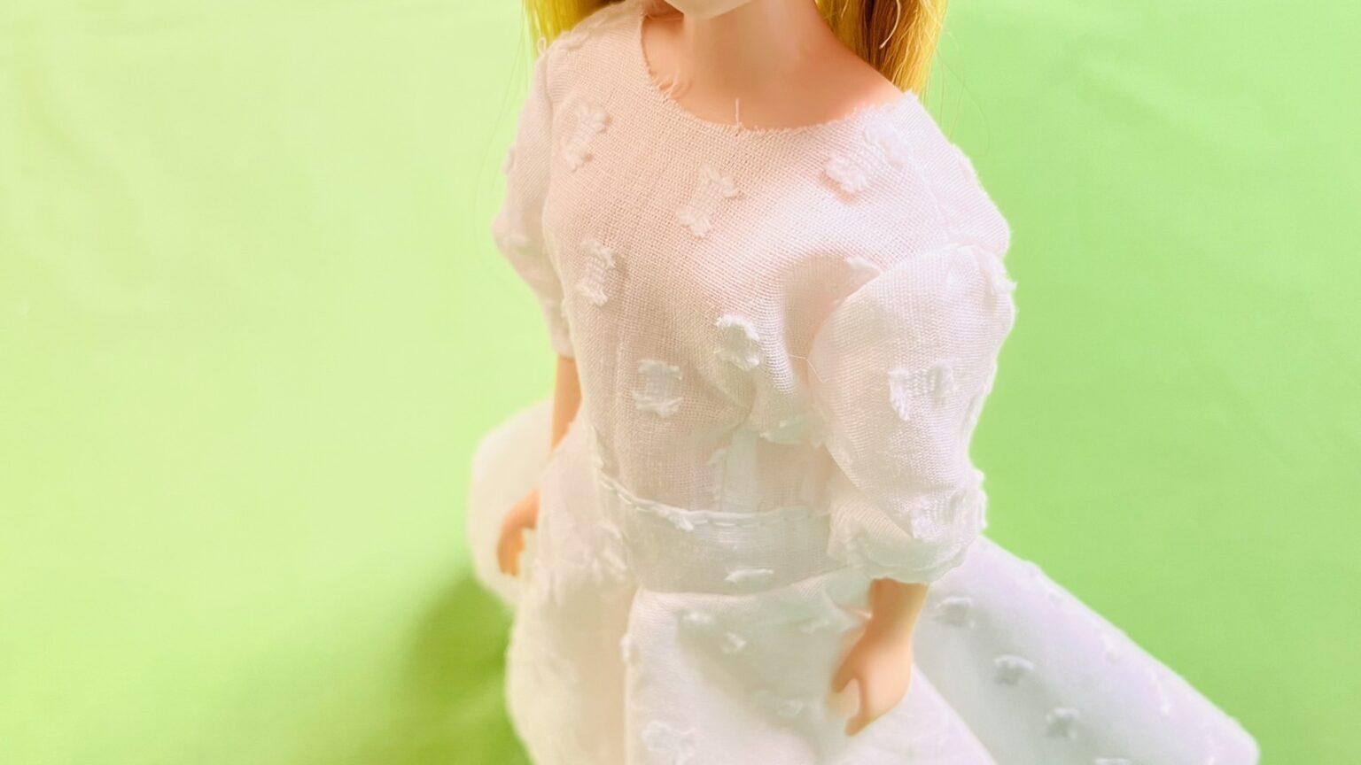 袖ありフレアワンピースを作る方法：ジェニー27cm・40cm・MDDドール服 | リンデリン